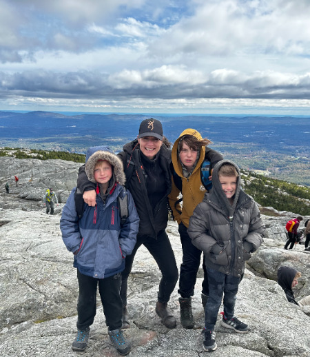 Job: Looking for babysitter for after school care and overnight stay on ...