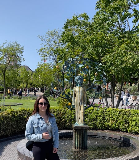 Babysitter Sarah C., Calgary, AB